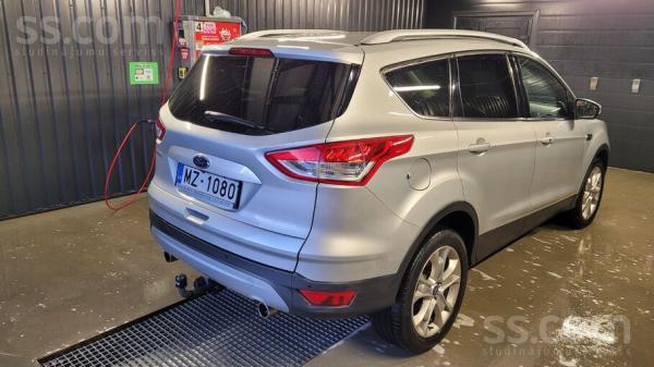Pelēks Ford Kuga 2013 Liepāja, ar dzinēja tilpumu 2.00 L un nobraukumu 230 tūkst. km par 7900 €, foto 5 vietnē AUTOMOTO.COM.LV