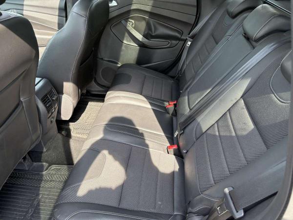 Grey Ford Kuga 2013 in Taurage, with an engine capacity of 2.00 L and mileage of 236 thousand km for 5900 €, photo 10 on AUTOMOTO.COM.LV