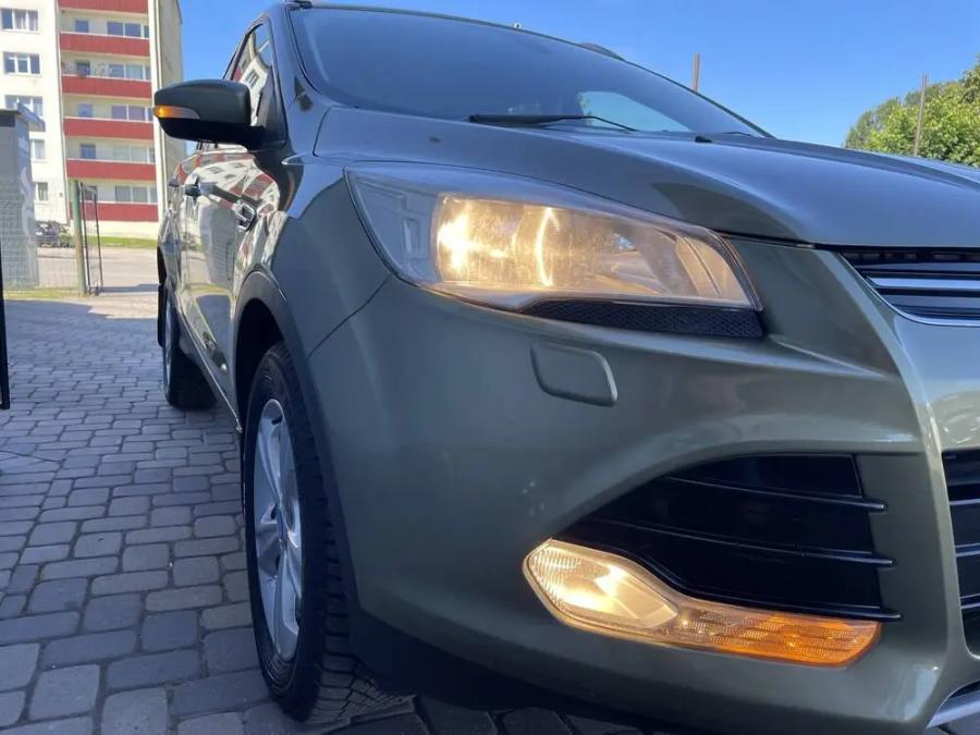 Grey Ford Kuga 2013 in Talsi, with an engine capacity of 1.60 L and mileage of 177 thousand km for 7800 €, photo 26 on AUTOMOTO.COM.LV