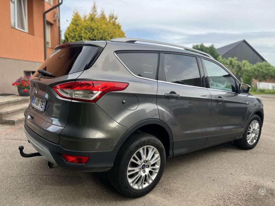 Grey Ford Kuga 2013 in Taurage, with an engine capacity of 2.00 L and mileage of 280 thousand km for 5990 €, photo 7 on AUTOMOTO.COM.LV