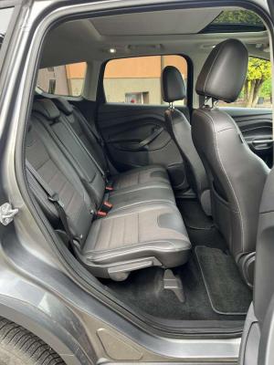 Grey Ford Kuga 2013 in Taurage, with an engine capacity of 2.00 L and mileage of 280 thousand km for 5990 €, photo 13 on AUTOMOTO.COM.LV