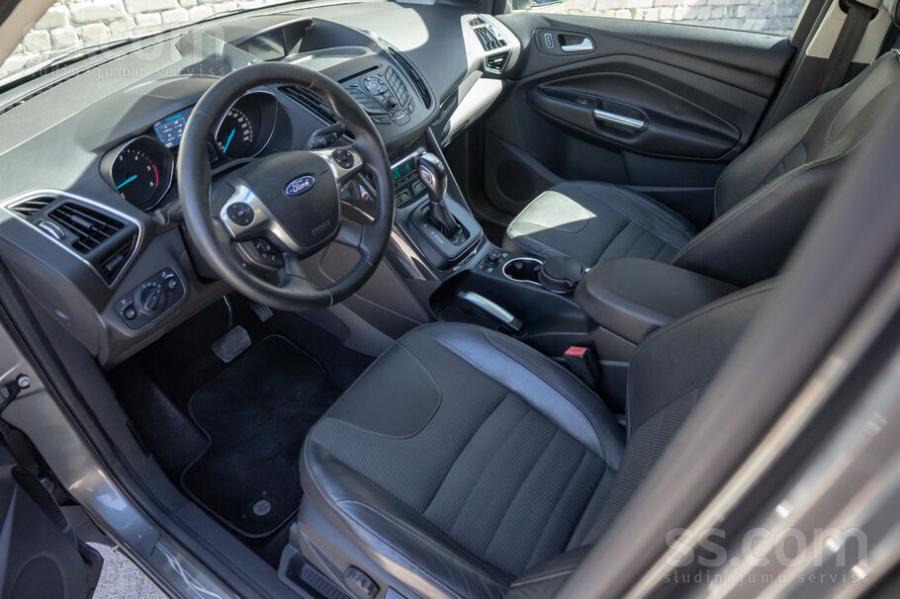 Pelēks Ford Kuga 2013 Liepāja, ar dzinēja tilpumu 2.00 L un nobraukumu 271 tūkst. km par 8400 €, foto 9 vietnē AUTOMOTO.COM.LV