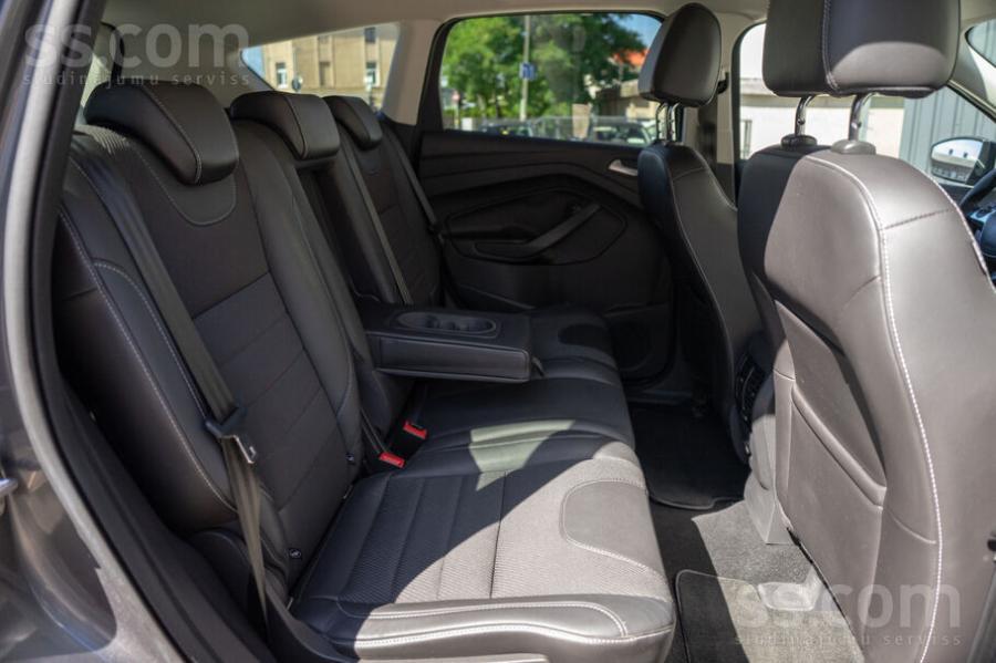 Pelēks Ford Kuga 2013 Liepāja, ar dzinēja tilpumu 2.00 L un nobraukumu 271 tūkst. km par 8400 €, foto 13 vietnē AUTOMOTO.COM.LV