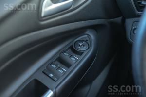 Pelēks Ford Kuga 2013 Liepāja, ar dzinēja tilpumu 2.00 L un nobraukumu 271 tūkst. km par 8400 €, foto 25 vietnē AUTOMOTO.COM.LV