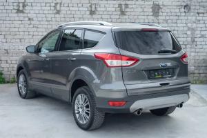 Grey Ford Kuga 2013 in Liepaja, with an engine capacity of 2.00 L and mileage of 271 thousand km for 8400 €, photo 3 on AUTOMOTO.COM.LV