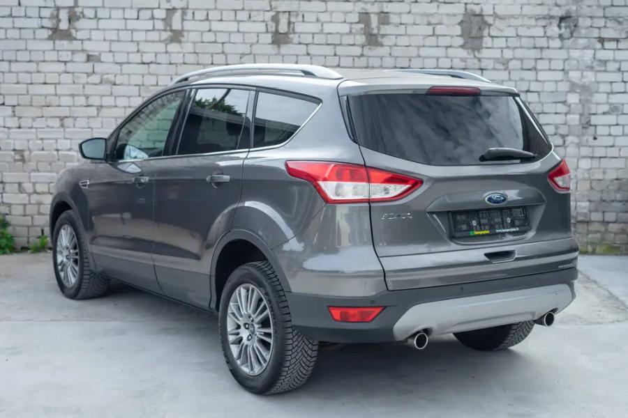 Grey Ford Kuga 2013 in Liepaja, with an engine capacity of 2.00 L and mileage of 271 thousand km for 8400 €, photo 3 on AUTOMOTO.COM.LV
