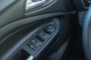 Grey Ford Kuga 2013 in Liepaja, with an engine capacity of 2.00 L and mileage of 271 thousand km for 8400 €, photo 25 on AUTOMOTO.COM.LV