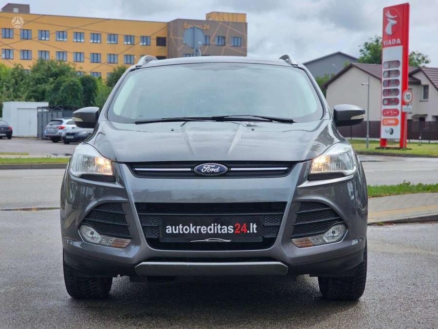 Grey Ford Kuga 2013 in Siauliai, with an engine capacity of 1.60 L and mileage of 178 thousand km for 6950 €, photo 8 on AUTOMOTO.COM.LV