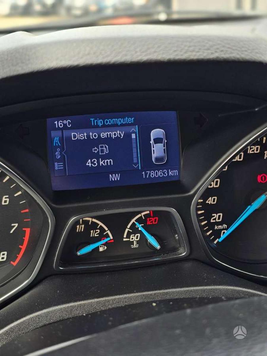 Grey Ford Kuga 2013 in Siauliai, with an engine capacity of 1.60 L and mileage of 178 thousand km for 6950 €, photo 27 on AUTOMOTO.COM.LV
