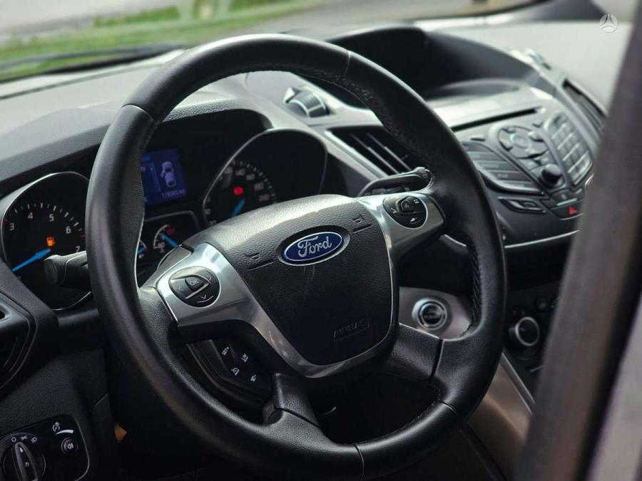 Grey Ford Kuga 2013 in Siauliai, with an engine capacity of 1.60 L and mileage of 178 thousand km for 6950 €, photo 33 on AUTOMOTO.COM.LV