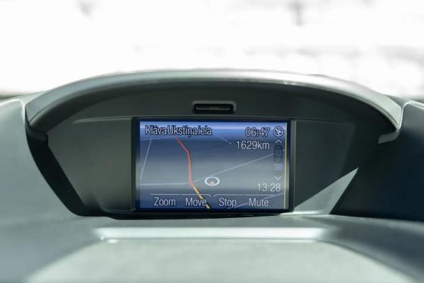 Pelēks Ford Kuga 2013 Liepāja, ar dzinēja tilpumu 2.00 L un nobraukumu 271 tūkst. km par 8400 €, foto 9 vietnē AUTOMOTO.COM.LV