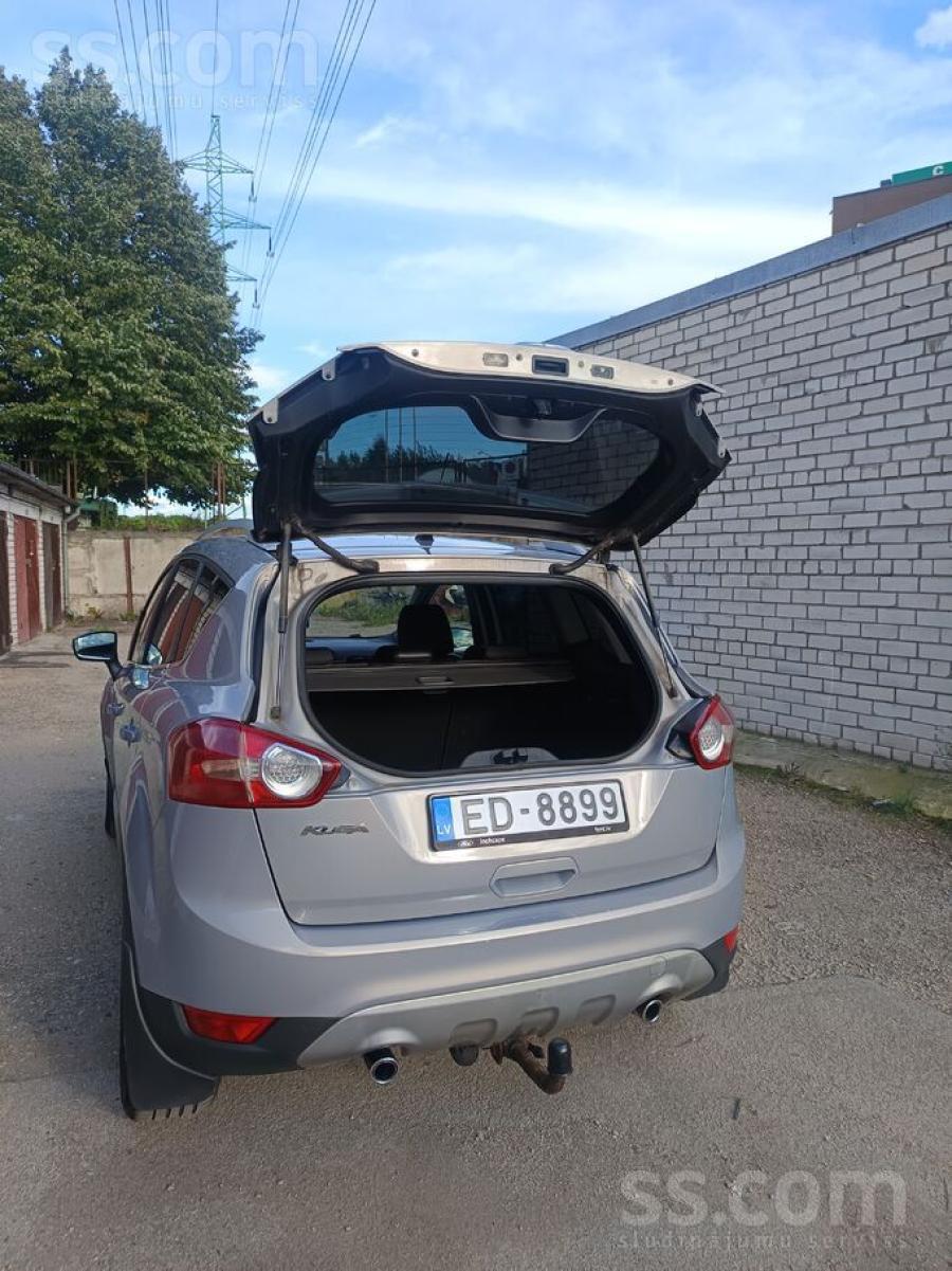 Pelēks Ford Kuga 2013 Rīga, ar dzinēja tilpumu 2.00 L un nobraukumu 196 tūkst. km par 6000 €, foto 7 vietnē AUTOMOTO.COM.LV