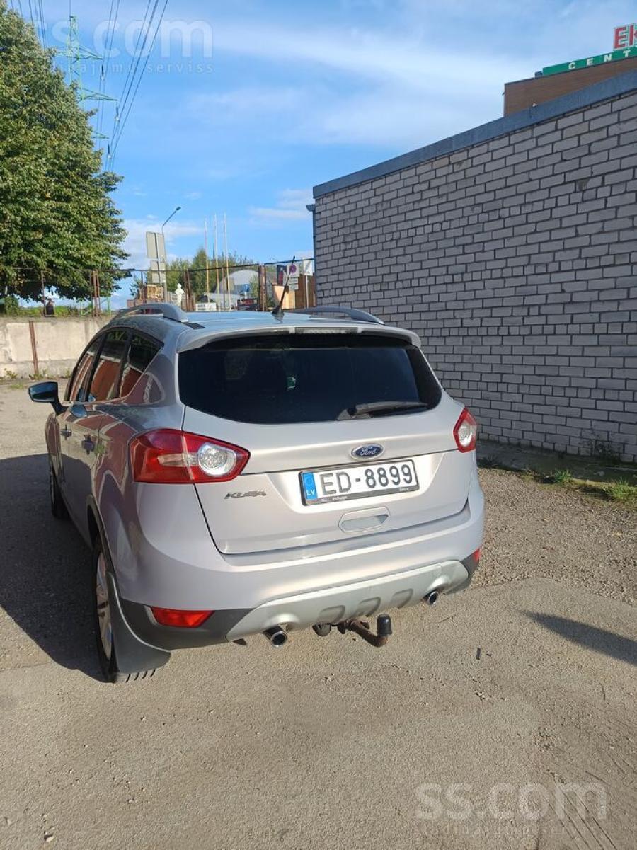 Pelēks Ford Kuga 2013 Rīga, ar dzinēja tilpumu 2.00 L un nobraukumu 196 tūkst. km par 6000 €, foto 17 vietnē AUTOMOTO.COM.LV