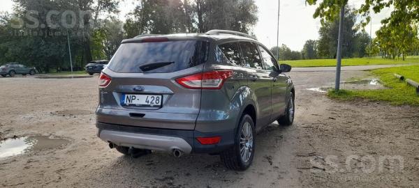 Grey Ford Kuga 2013 in Riga, with an engine capacity of 2.00 L and mileage of 205 thousand km for 7500 €, photo 4 on AUTOMOTO.COM.LV