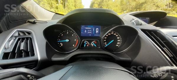 Grey Ford Kuga 2013 in Riga, with an engine capacity of 2.00 L and mileage of 205 thousand km for 7500 €, photo 5 on AUTOMOTO.COM.LV