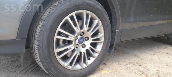 Grey Ford Kuga 2013 in Riga, with an engine capacity of 2.00 L and mileage of 205 thousand km for 7500 €, photo 8 on AUTOMOTO.COM.LV