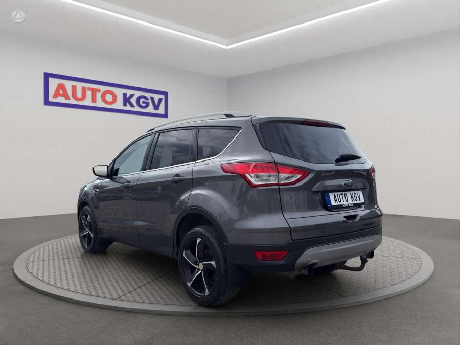 Grey Ford Kuga 2013 in Kaunas, with an engine capacity of 2.00 L and mileage of 202 thousand km for 7699 €, photo 4 on AUTOMOTO.COM.LV