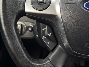 Grey Ford Kuga 2013 in Kaunas, with an engine capacity of 2.00 L and mileage of 202 thousand km for 7699 €, photo 19 on AUTOMOTO.COM.LV