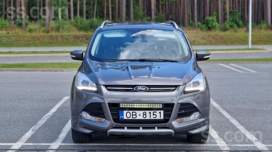 Pelēks Ford Kuga 2014 Rīga, ar dzinēja tilpumu 2.00 L un nobraukumu 160 tūkst. km par 12500 €, foto 2 vietnē AUTOMOTO.COM.LV