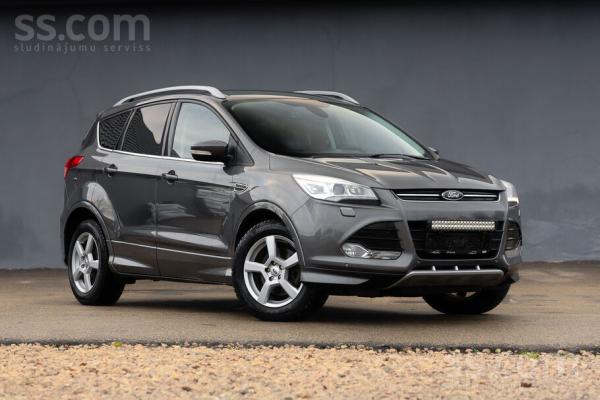Grey Ford Kuga 2014 in Jelgava, with an engine capacity of 2.00 L and mileage of 217 thousand km for 8400 €, photo 1 on AUTOMOTO.COM.LV