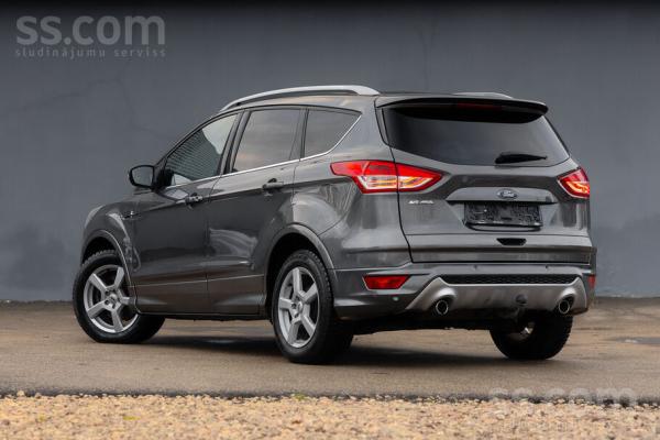Grey Ford Kuga 2014 in Jelgava, with an engine capacity of 2.00 L and mileage of 217 thousand km for 8400 €, photo 5 on AUTOMOTO.COM.LV