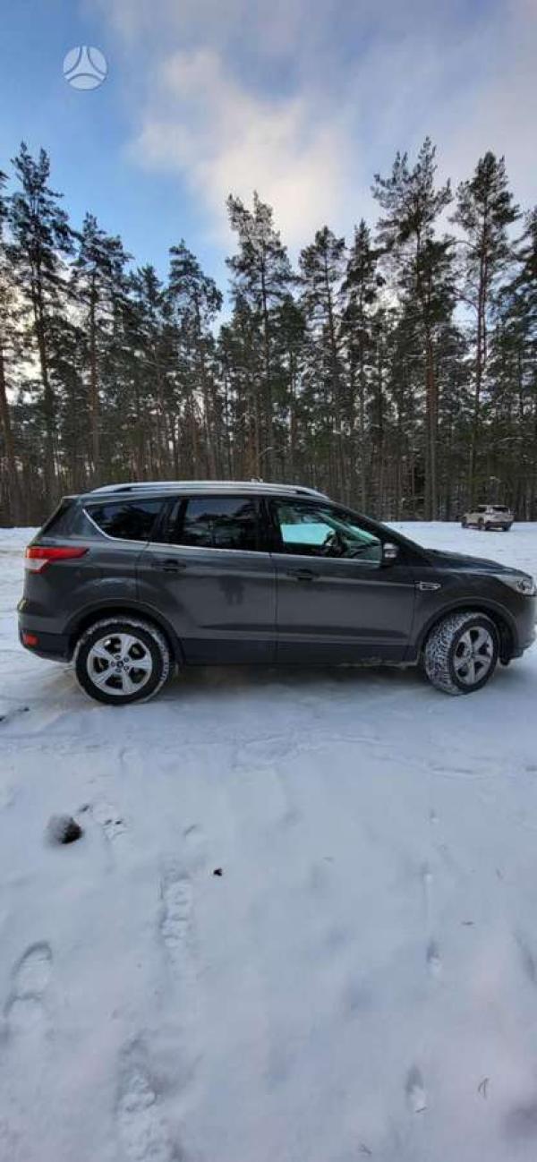 Pelēks Ford Kuga 2014 Viļņa, ar dzinēja tilpumu 2.00 L un nobraukumu 225 tūkst. km par 9700 €, foto 5 vietnē AUTOMOTO.COM.LV
