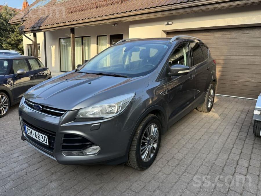 Pelēks Ford Kuga 2014 Ogre, ar dzinēja tilpumu 1.60 L un nobraukumu 222 tūkst. km par 7650 €, foto 1 vietnē AUTOMOTO.COM.LV