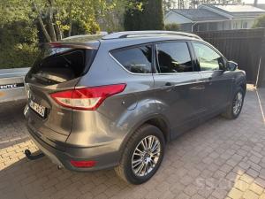 Pelēks Ford Kuga 2014 Ogre, ar dzinēja tilpumu 1.60 L un nobraukumu 222 tūkst. km par 7650 €, foto 4 vietnē AUTOMOTO.COM.LV