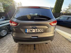 Pelēks Ford Kuga 2014 Ogre, ar dzinēja tilpumu 1.60 L un nobraukumu 222 tūkst. km par 7650 €, foto 5 vietnē AUTOMOTO.COM.LV
