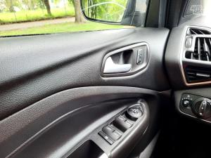 Grey Ford Kuga 2014 in Siauliai, with an engine capacity of 2.00 L and mileage of 300 thousand km for 6350 €, photo 26 on AUTOMOTO.COM.LV