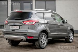 Grey Ford Kuga 2014 in Tukums, with an engine capacity of 2.00 L and mileage of 217 thousand km for 9480 €, photo 5 on AUTOMOTO.COM.LV