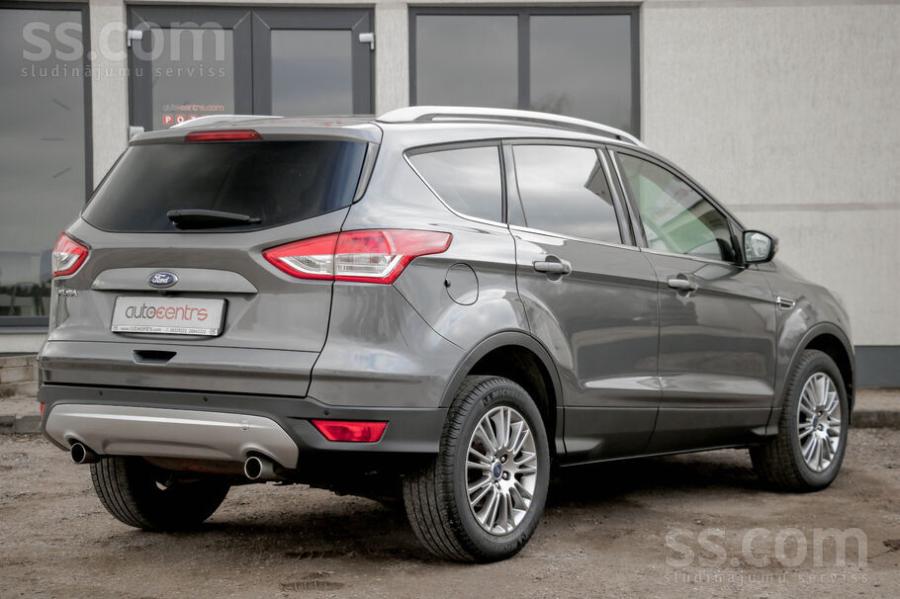 Grey Ford Kuga 2014 in Tukums, with an engine capacity of 2.00 L and mileage of 217 thousand km for 9480 €, photo 5 on AUTOMOTO.COM.LV