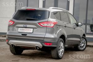 Grey Ford Kuga 2014 in Tukums, with an engine capacity of 2.00 L and mileage of 217 thousand km for 9480 €, photo 7 on AUTOMOTO.COM.LV