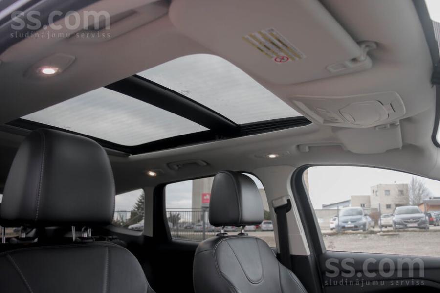 Grey Ford Kuga 2014 in Tukums, with an engine capacity of 2.00 L and mileage of 217 thousand km for 9480 €, photo 14 on AUTOMOTO.COM.LV