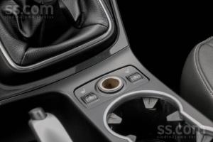 Grey Ford Kuga 2014 in Tukums, with an engine capacity of 2.00 L and mileage of 217 thousand km for 9480 €, photo 19 on AUTOMOTO.COM.LV