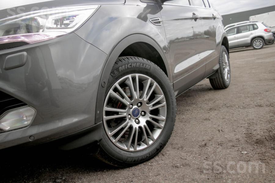 Grey Ford Kuga 2014 in Tukums, with an engine capacity of 2.00 L and mileage of 217 thousand km for 9480 €, photo 30 on AUTOMOTO.COM.LV