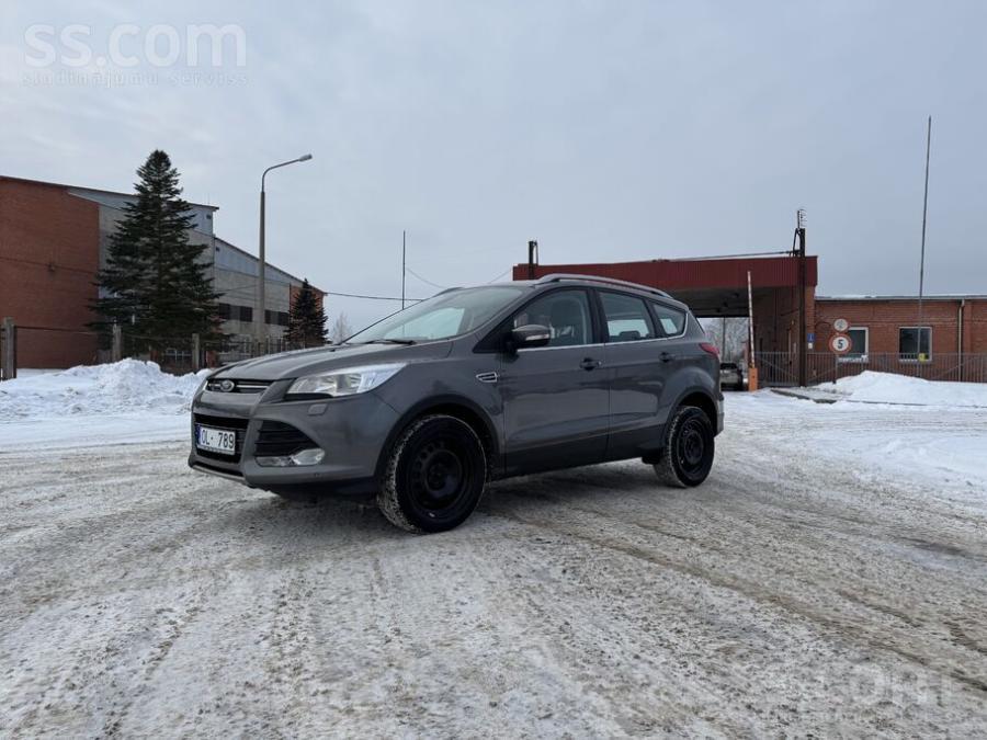 Grey Ford Kuga 2014 in Cesis, with an engine capacity of 1.60 L and mileage of 0 thousand km for 8900 €, photo 9 on AUTOMOTO.COM.LV