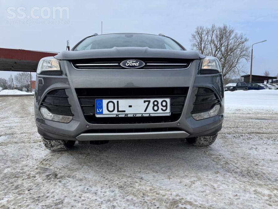 Grey Ford Kuga 2014 in Cesis, with an engine capacity of 1.60 L and mileage of 0 thousand km for 8900 €, photo 10 on AUTOMOTO.COM.LV