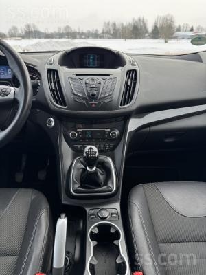 Grey Ford Kuga 2014 in Cesis, with an engine capacity of 1.60 L and mileage of 0 thousand km for 8900 €, photo 20 on AUTOMOTO.COM.LV