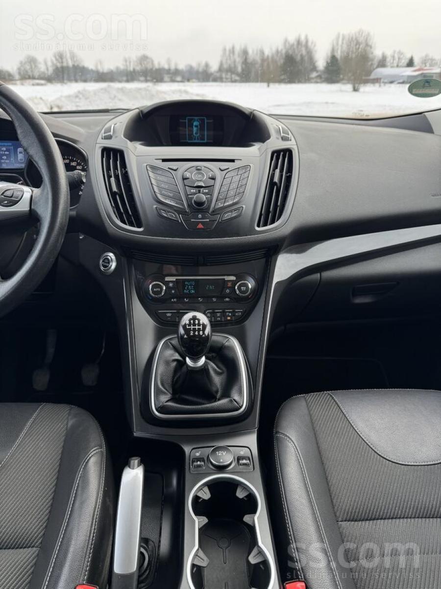 Grey Ford Kuga 2014 in Cesis, with an engine capacity of 1.60 L and mileage of 0 thousand km for 8900 €, photo 20 on AUTOMOTO.COM.LV