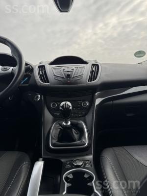 Grey Ford Kuga 2014 in Cesis, with an engine capacity of 1.60 L and mileage of 0 thousand km for 8900 €, photo 21 on AUTOMOTO.COM.LV