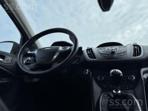 Grey Ford Kuga 2014 in Cesis, with an engine capacity of 1.60 L and mileage of 0 thousand km for 8900 €, photo 22 on AUTOMOTO.COM.LV