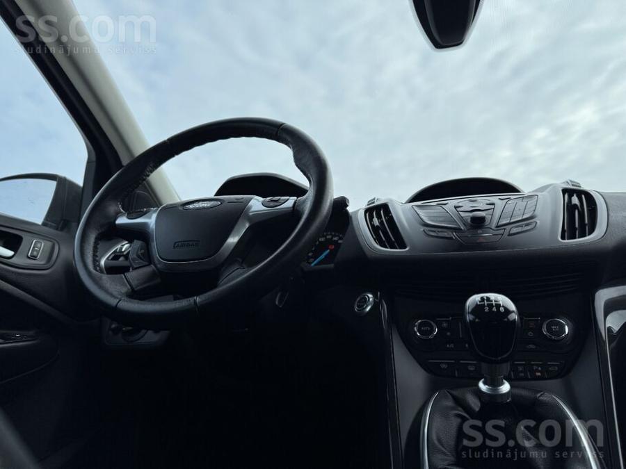 Grey Ford Kuga 2014 in Cesis, with an engine capacity of 1.60 L and mileage of 0 thousand km for 8900 €, photo 22 on AUTOMOTO.COM.LV