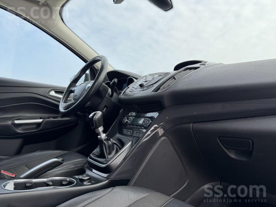 Grey Ford Kuga 2014 in Cesis, with an engine capacity of 1.60 L and mileage of 0 thousand km for 8900 €, photo 24 on AUTOMOTO.COM.LV