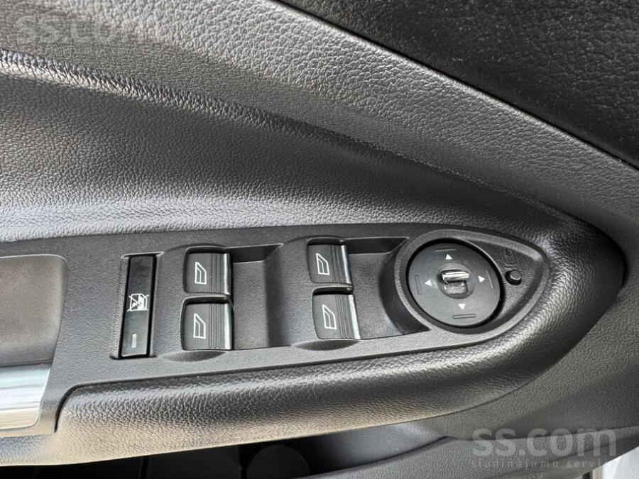Grey Ford Kuga 2014 in Cesis, with an engine capacity of 1.60 L and mileage of 0 thousand km for 8900 €, photo 27 on AUTOMOTO.COM.LV