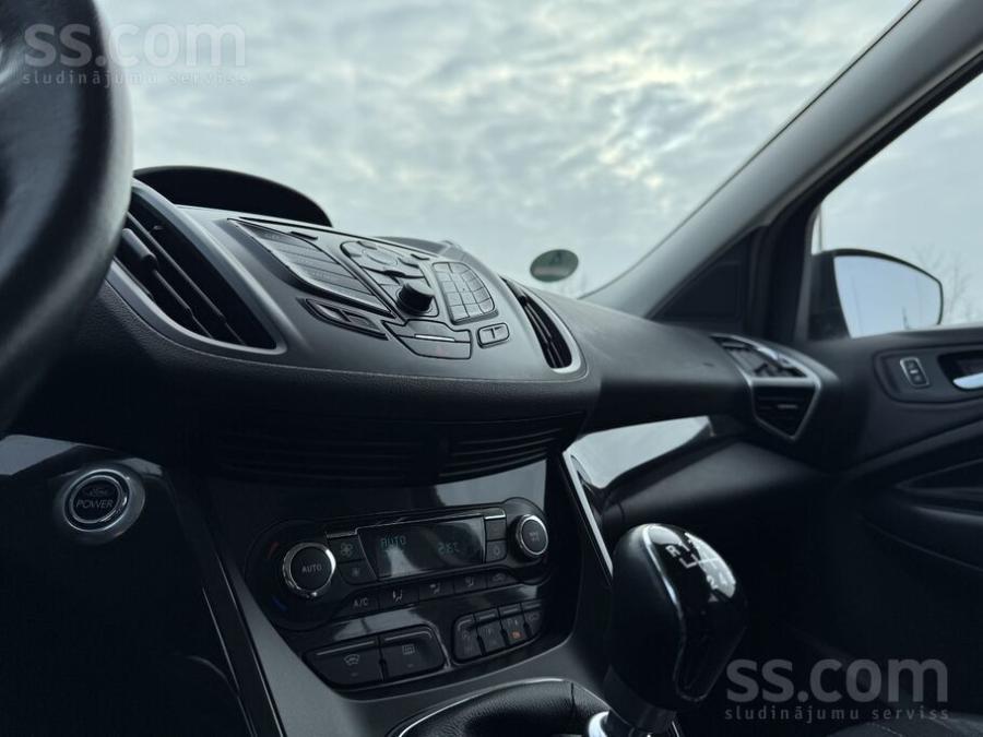 Grey Ford Kuga 2014 in Cesis, with an engine capacity of 1.60 L and mileage of 0 thousand km for 8900 €, photo 32 on AUTOMOTO.COM.LV