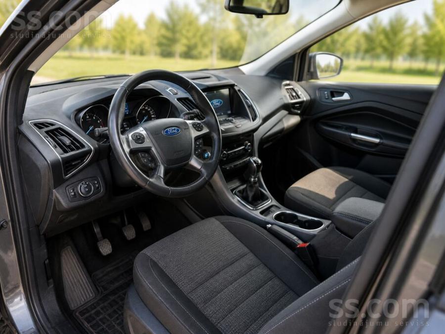 Pelēks Ford Kuga 2014 Rīga, ar dzinēja tilpumu 2.00 L un nobraukumu 216 tūkst. km par 6200 €, foto 5 vietnē AUTOMOTO.COM.LV