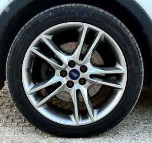 Grey Ford Kuga 2014 in Kaunas, with an engine capacity of 2.00 L and mileage of 218 thousand km for 6800 €, photo 12 on AUTOMOTO.COM.LV