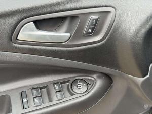 Pelēks Ford Kuga 2014 Kauņa, ar dzinēja tilpumu 2.00 L un nobraukumu 127 tūkst. km par 7500 €, foto 13 vietnē AUTOMOTO.COM.LV