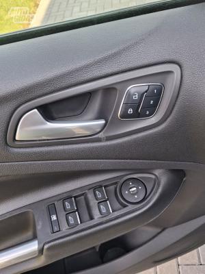 Grey Ford Kuga 2014 in Siauliai, with an engine capacity of 16.00 L and mileage of 187 thousand km for 4000 €, photo 20 on AUTOMOTO.COM.LV